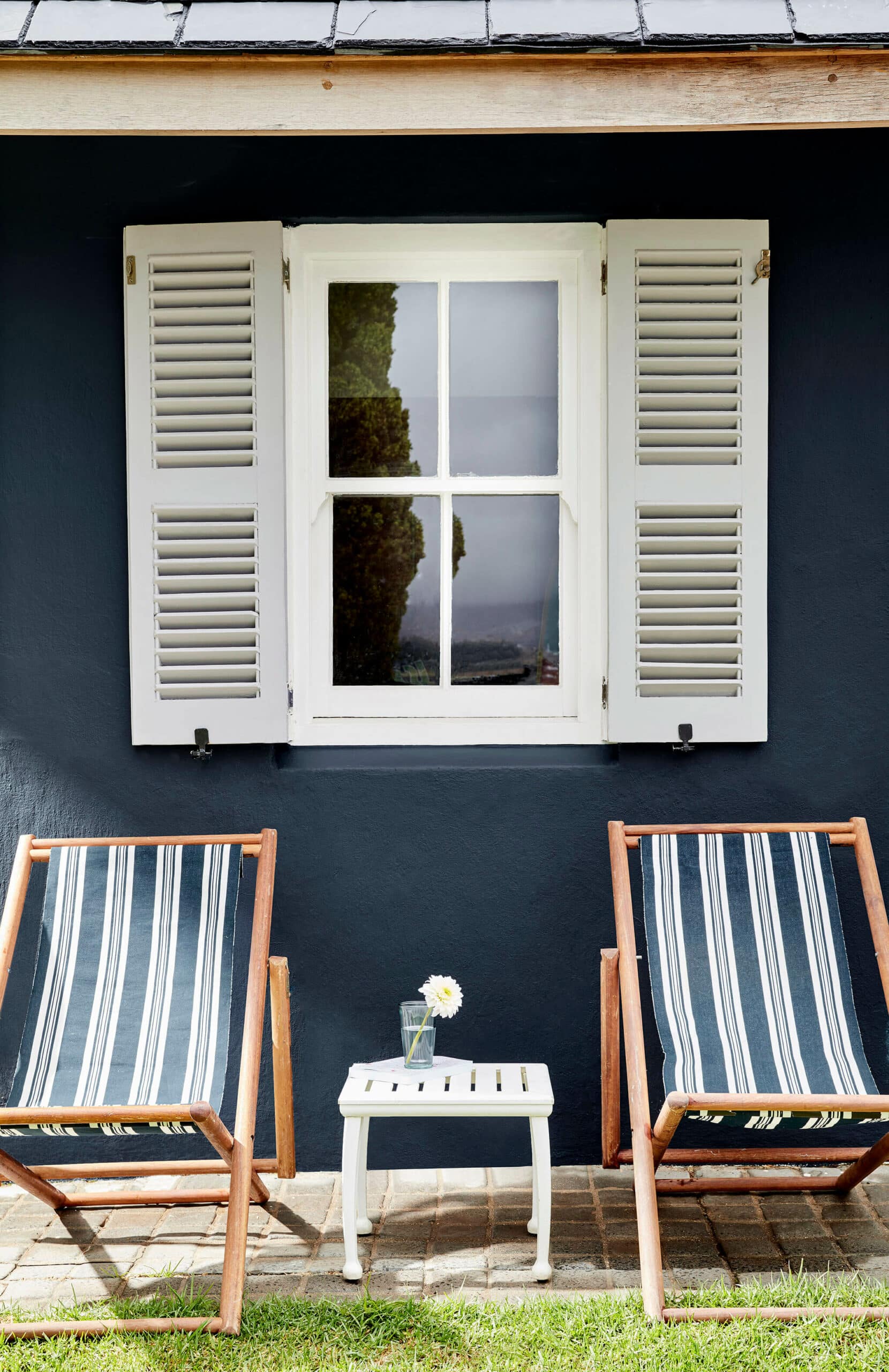 Little Greene Basalt 221 - Verfplaza